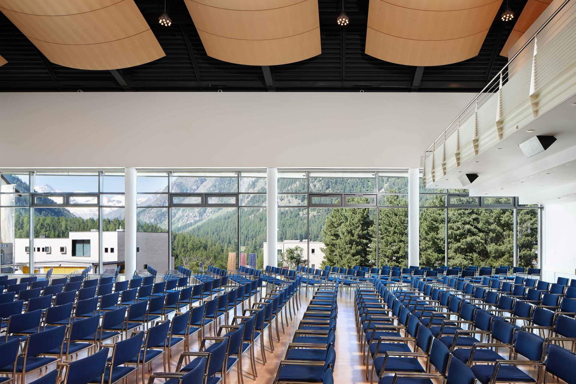 Switzerland Convention Center Goes Green - Boardroom